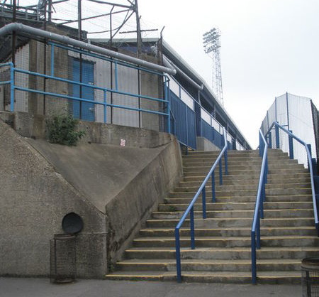 Portsmouth FC: Fratton Park Stadium Guide | English Grounds - Football ...